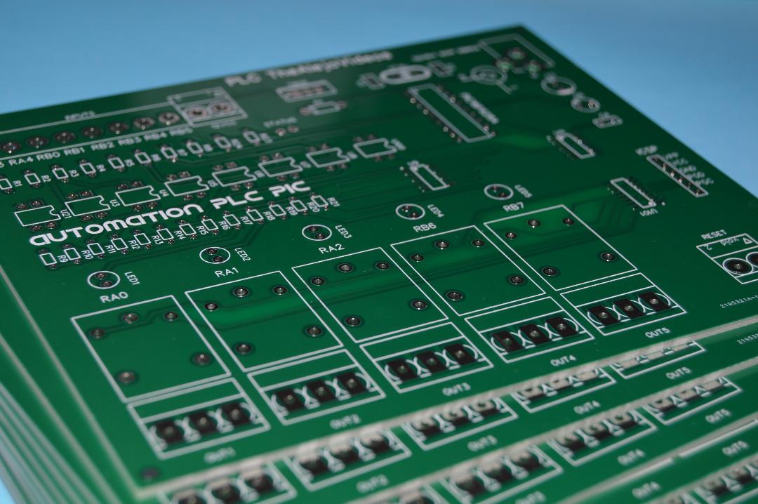 PLC Con Pic16F628 - EasyEDA open source hardware lab