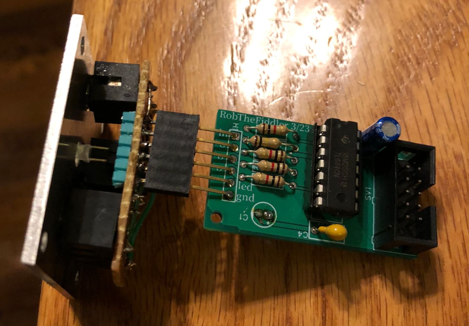 Utils10 multiple Buffer PCB - Platform for creating and sharing ...